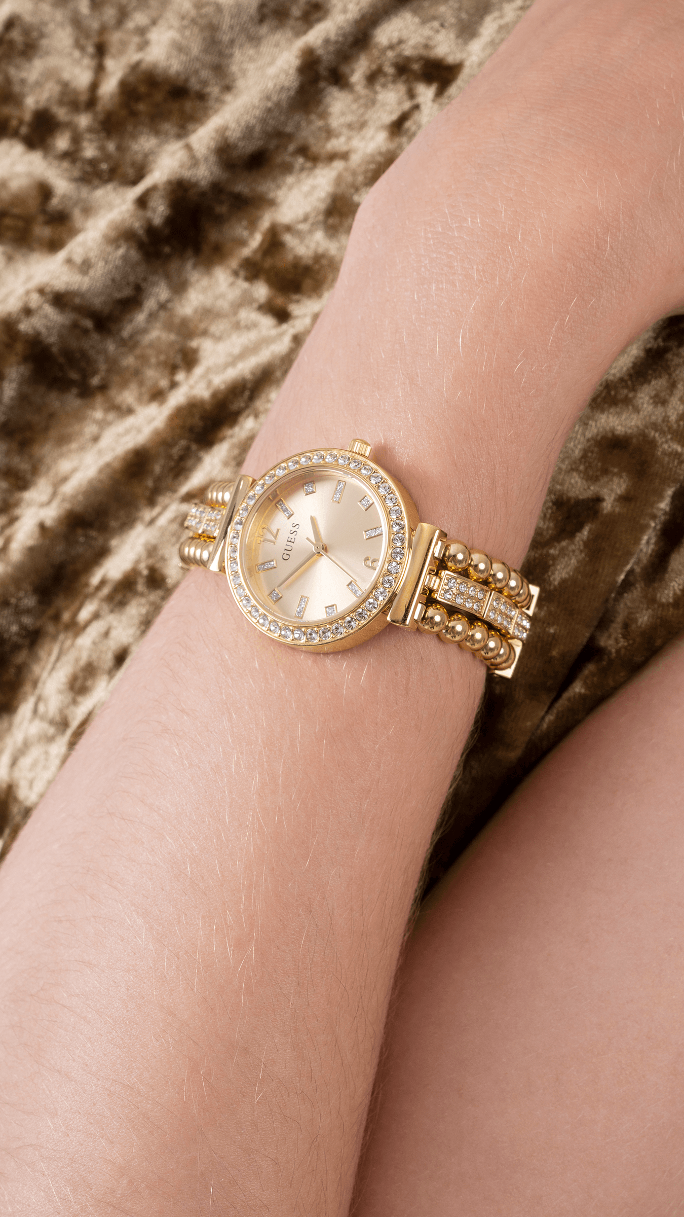Guess Gala Gold Women's Analogue Watch GW0401L2 – Bevilles Jewellers